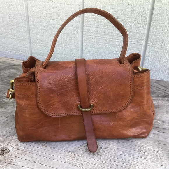 Campomaggi | Bags | Campomaggi Distressed Italian Leather Crossbody Bag ...